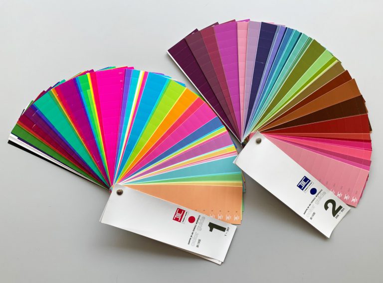 RGB, CMYK, DIC, PANTONE, TOYO…色は何で作る？